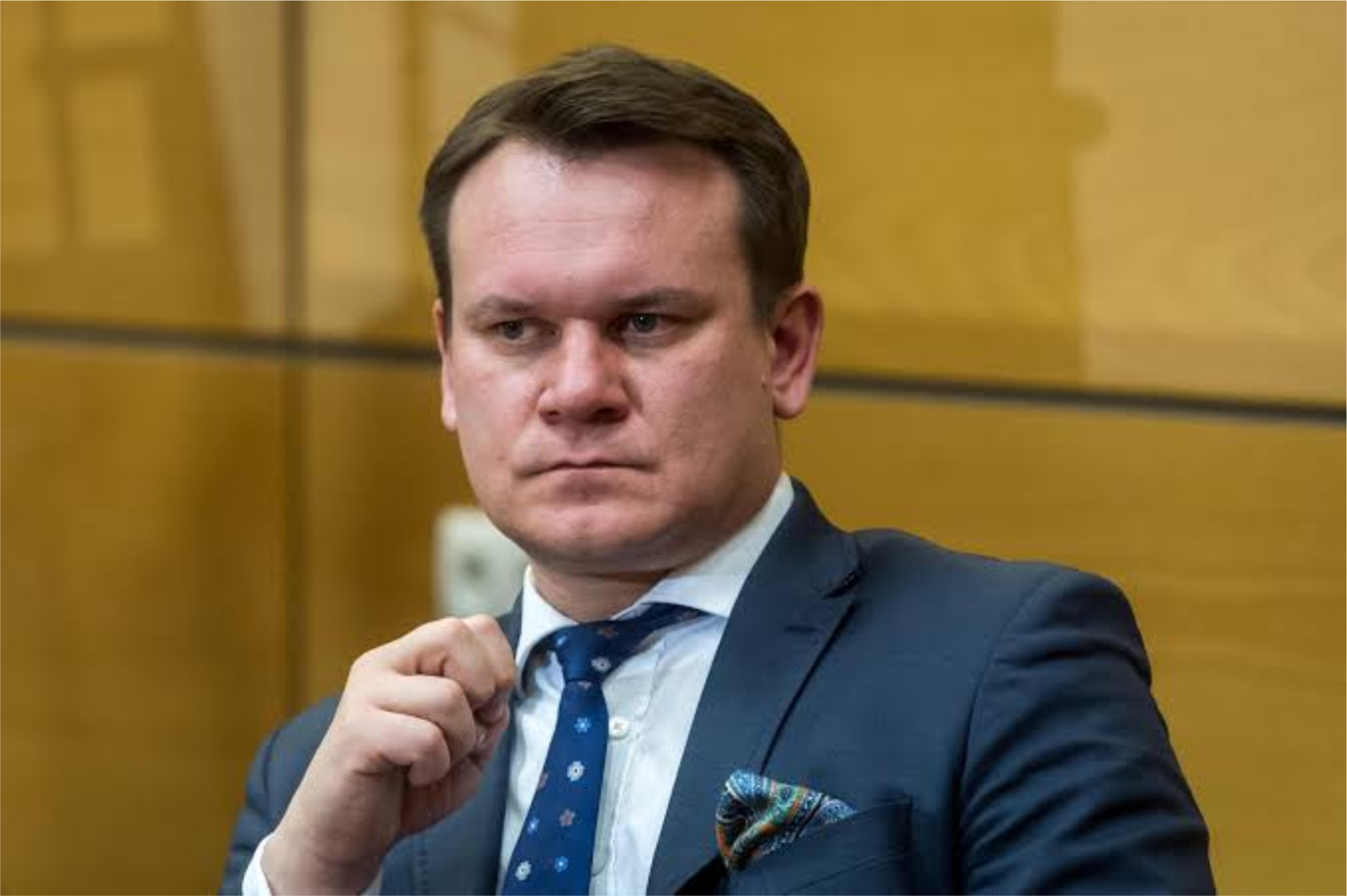 Europa reage e propõe sanções contra Moraes após intimação hospitalar a ...